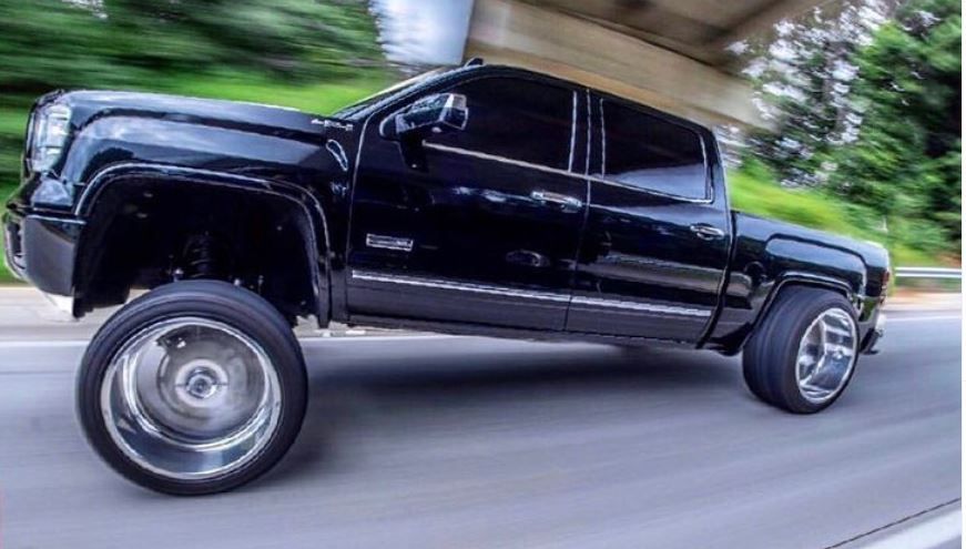 Everything You Need To Know About The Ridiculous Carolina Squat Truck ...