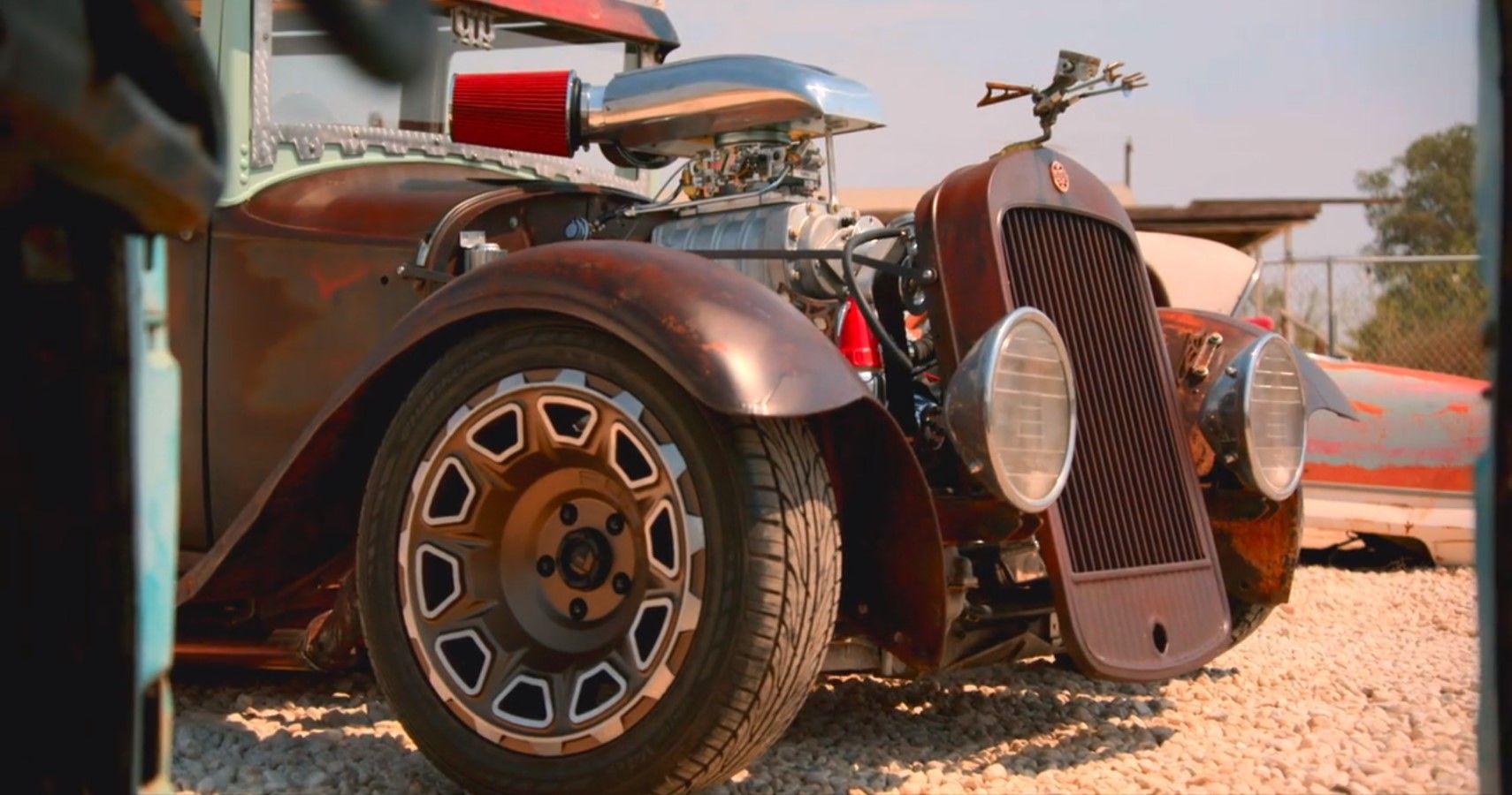 A '28 Essex Becomes A Zero-Budget Gotham Garage Rat Rod In Car Masters ...