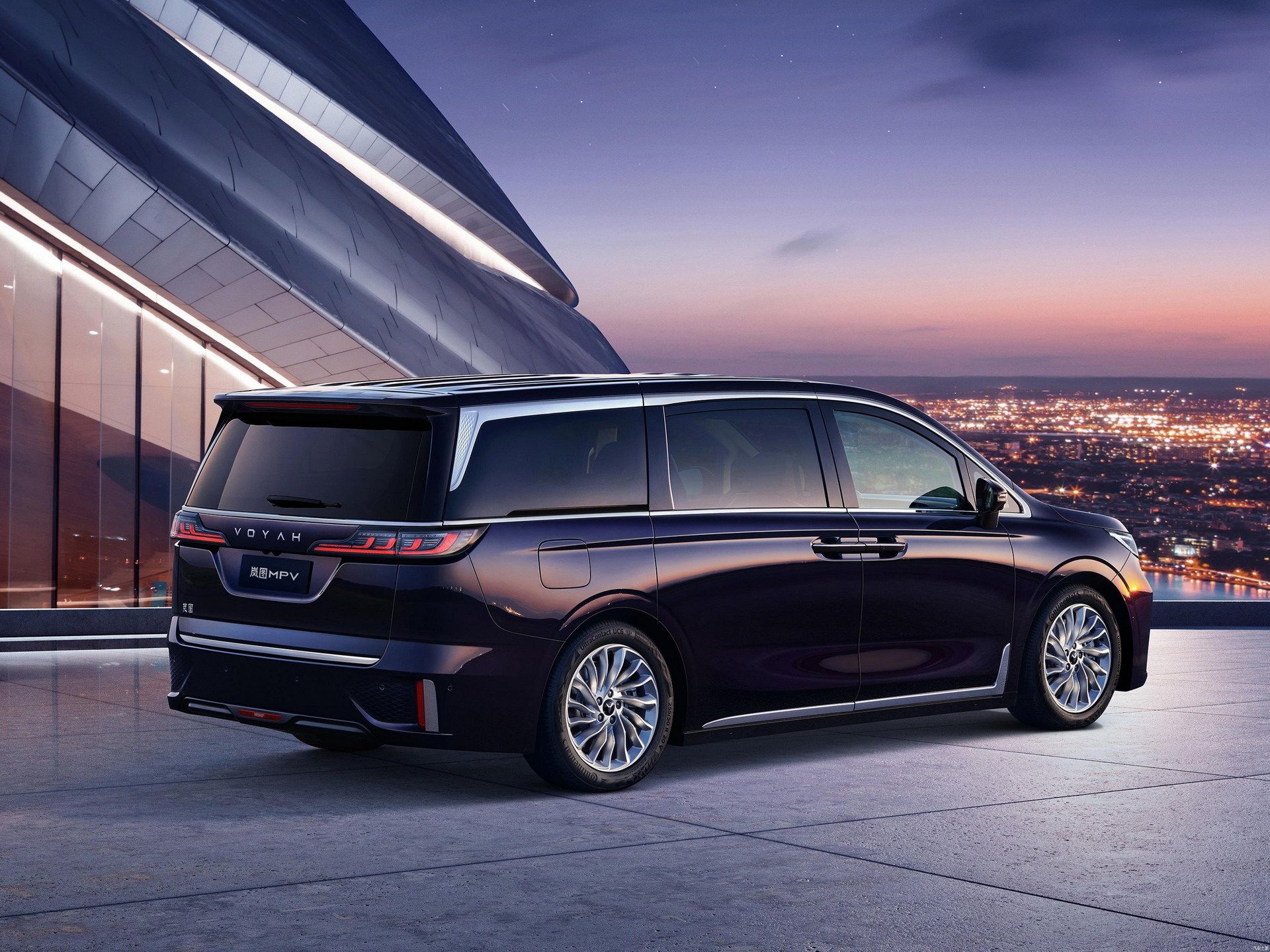 Why The Voyah Dreamer Chinese Luxury Van Deserves Your Attention