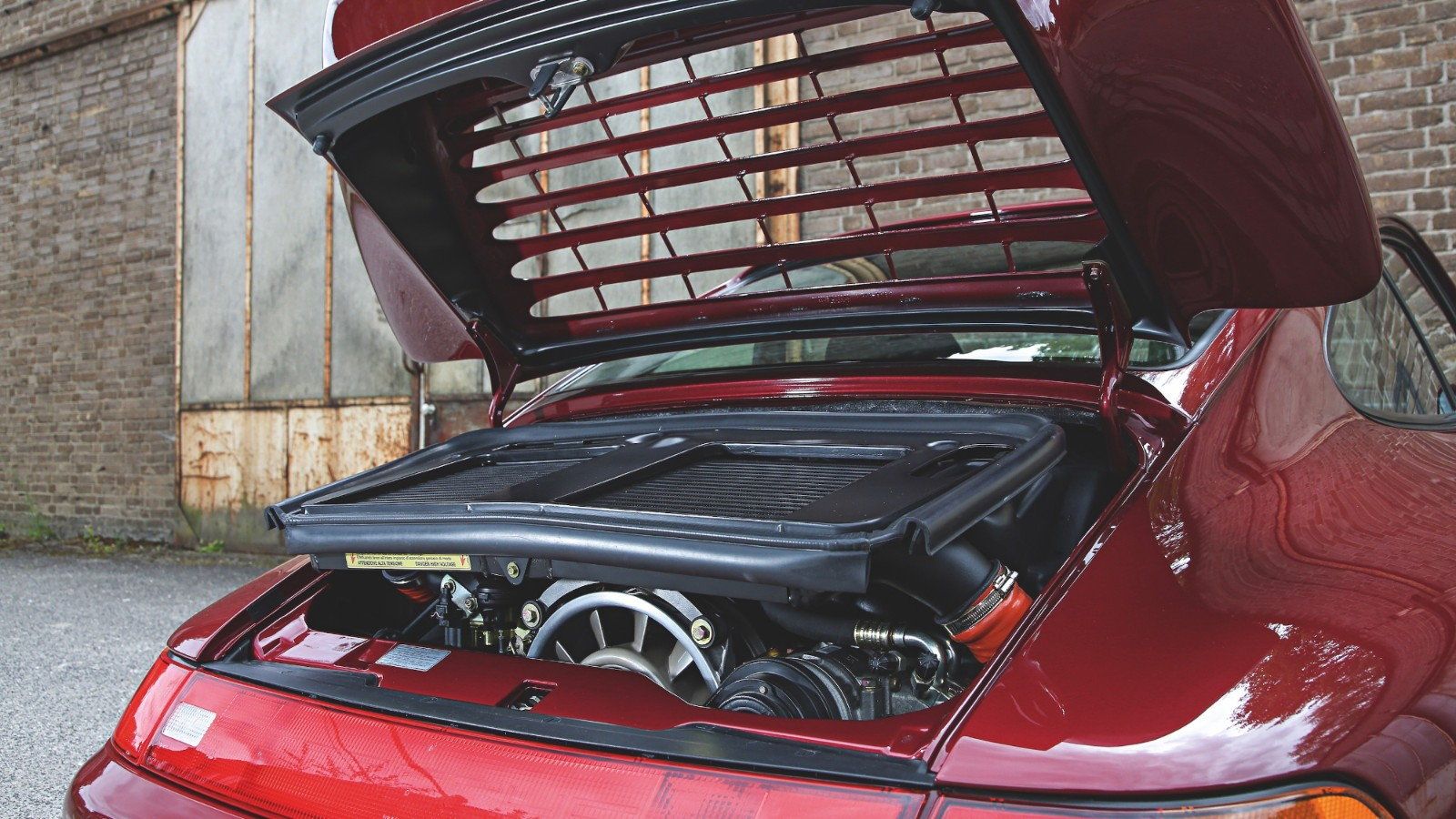 10 Things We Love About The Porsche 993