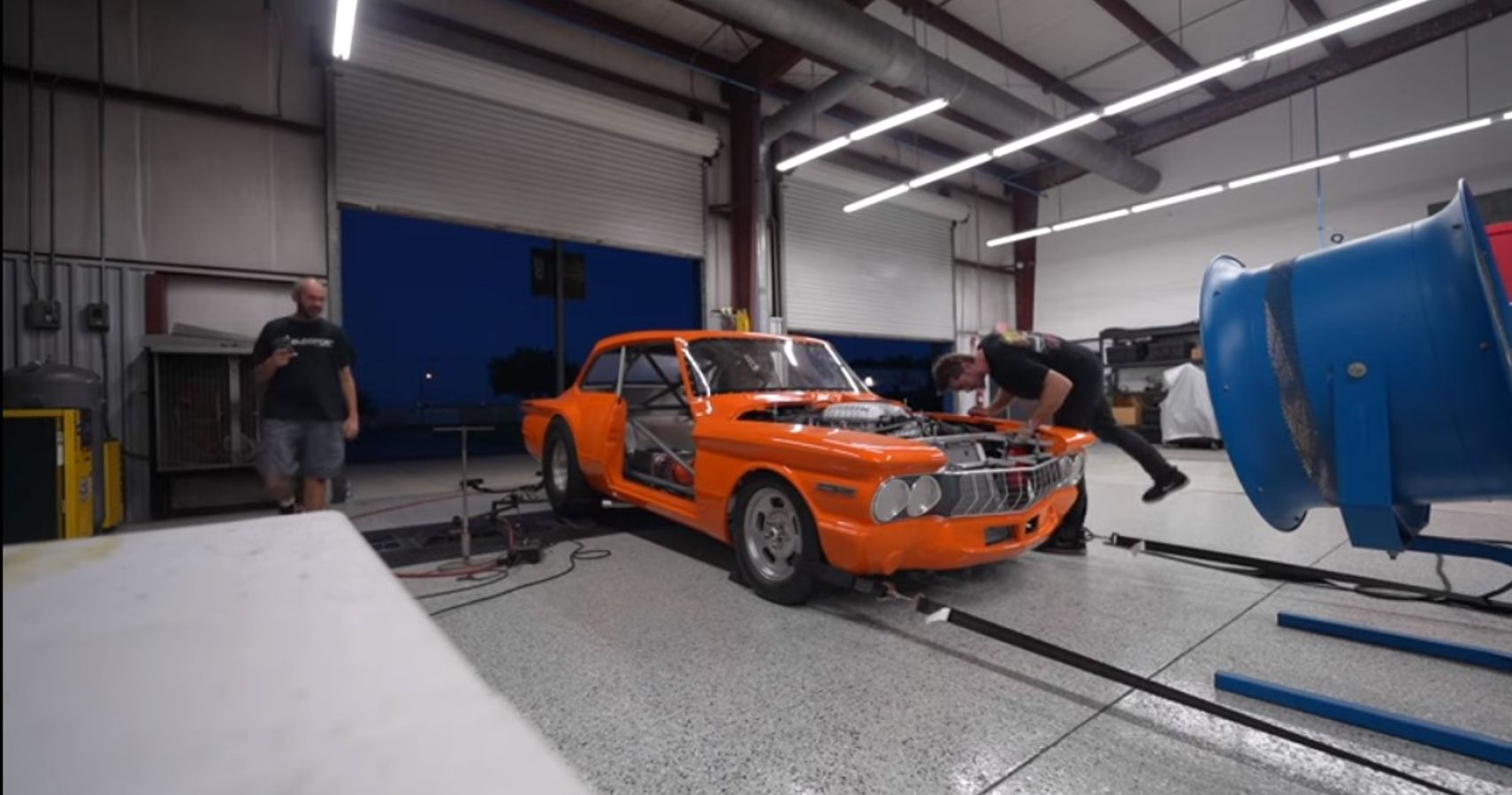 This Is Why American Muscle Cars Should Cost More Than European Sports Cars