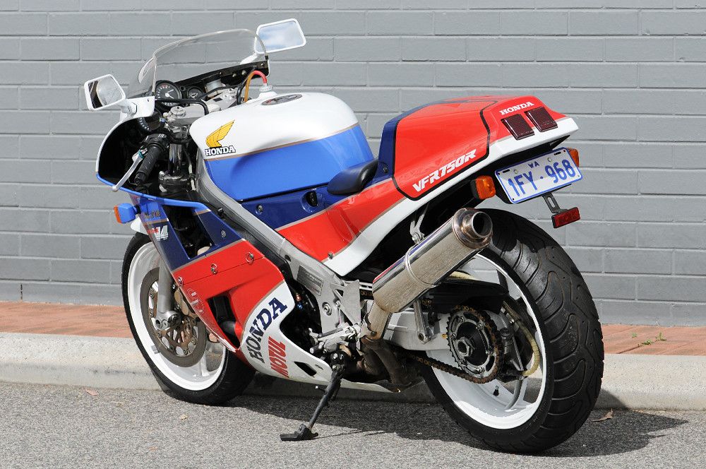 10 Things Only True Enthusiasts Know About The Honda VFR750R RC30