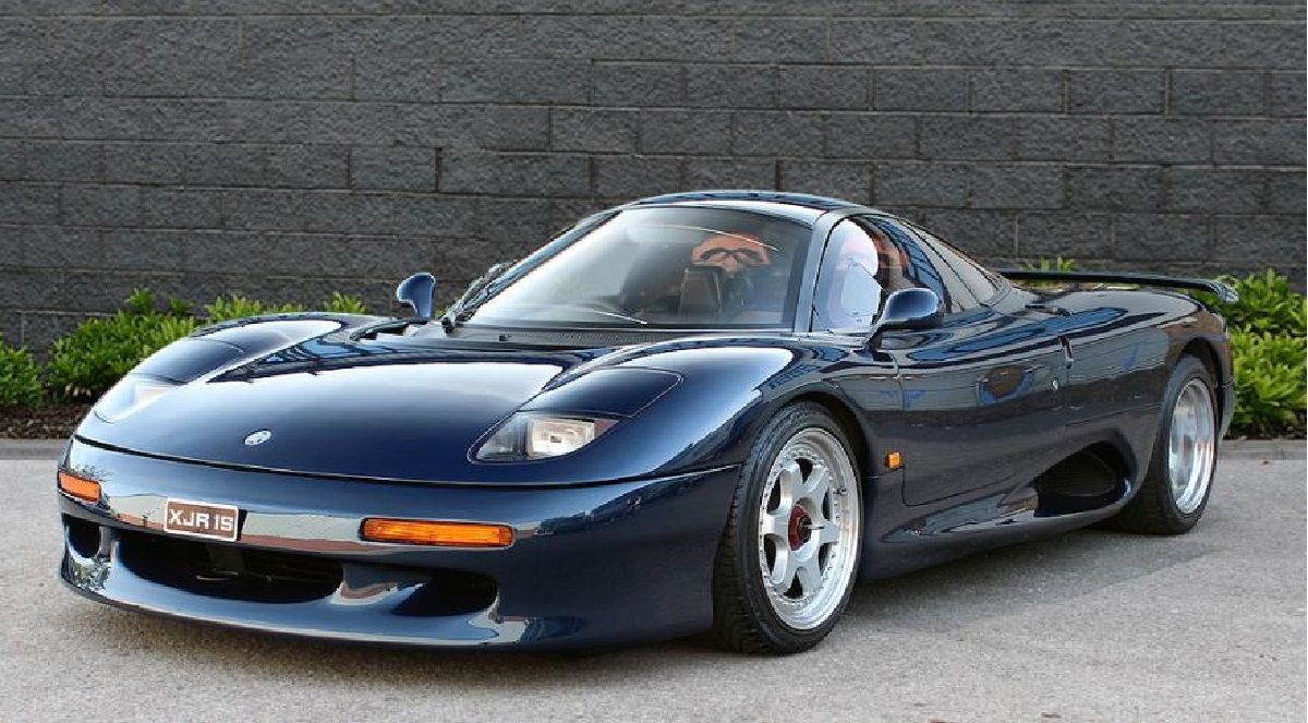 10 Best RWD Supercars From The '90s