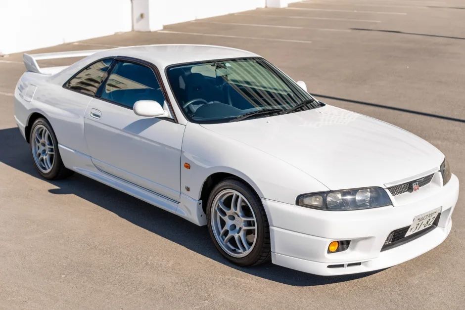 10 Reasons Why The R33 Nissan Skyline GT-R May Be The Ultimate Car For ...