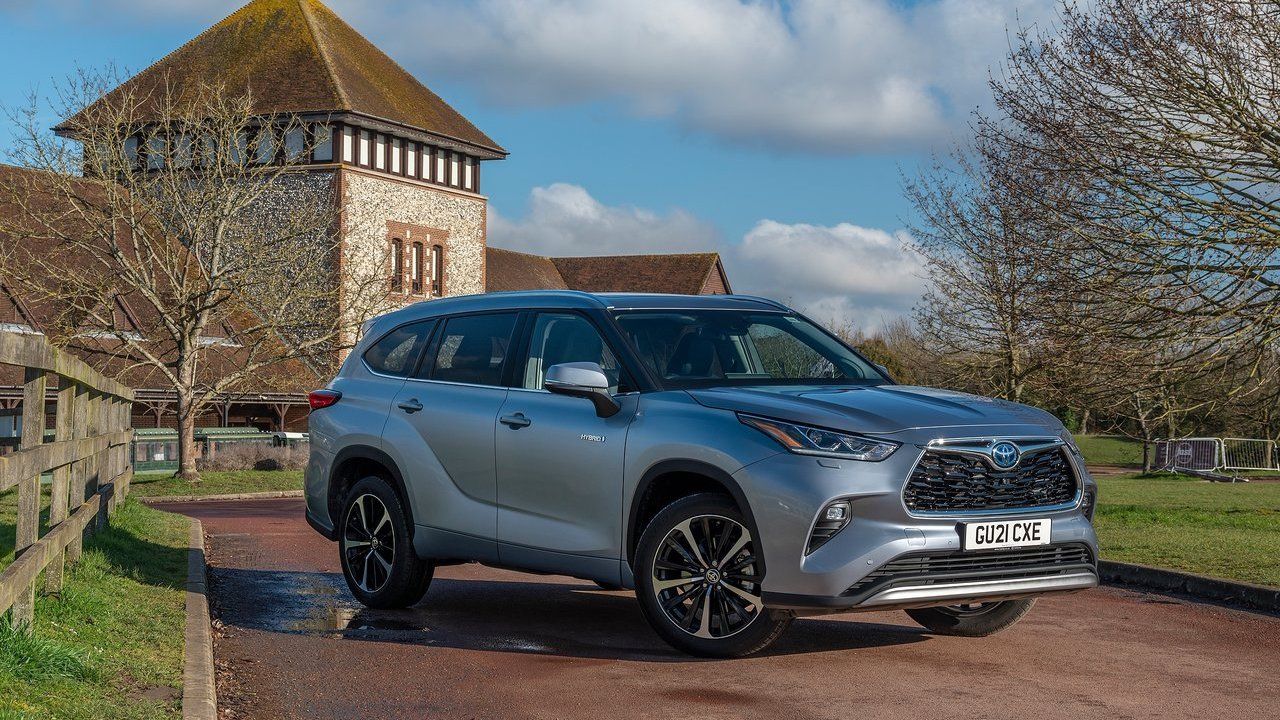 10 Of The Best Mid-Size SUVs Currently On Sale Which Can Do Almost ...