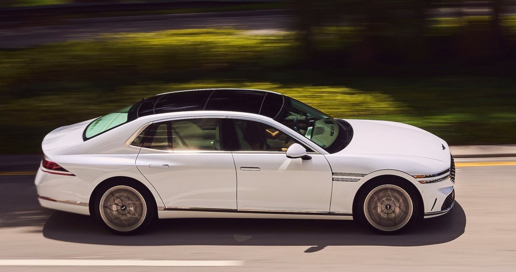 This Is What Makes The Genesis G90 One Of The Finest Luxury Sedans On ...