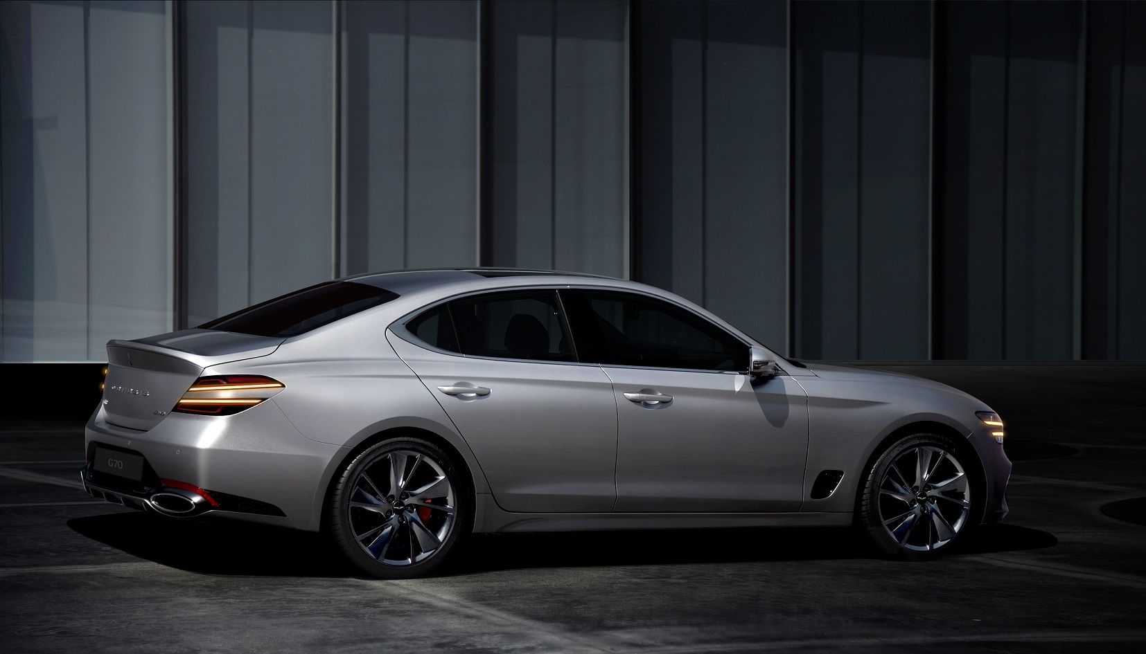 Here's Why Gearheads Should Seriously Consider Buying The Genesis G70 ...