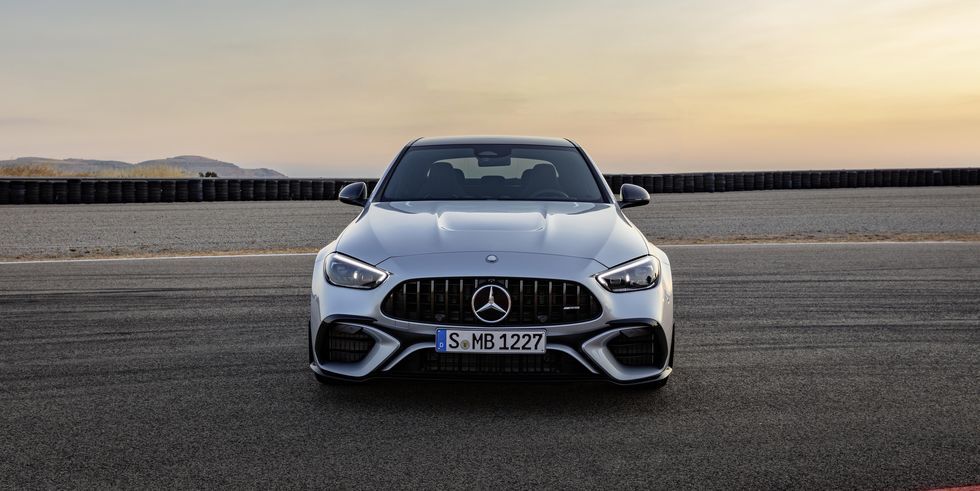 Mercedes-Benz Unveils The World's Most Powerful 4-Cylinder Engine In ...