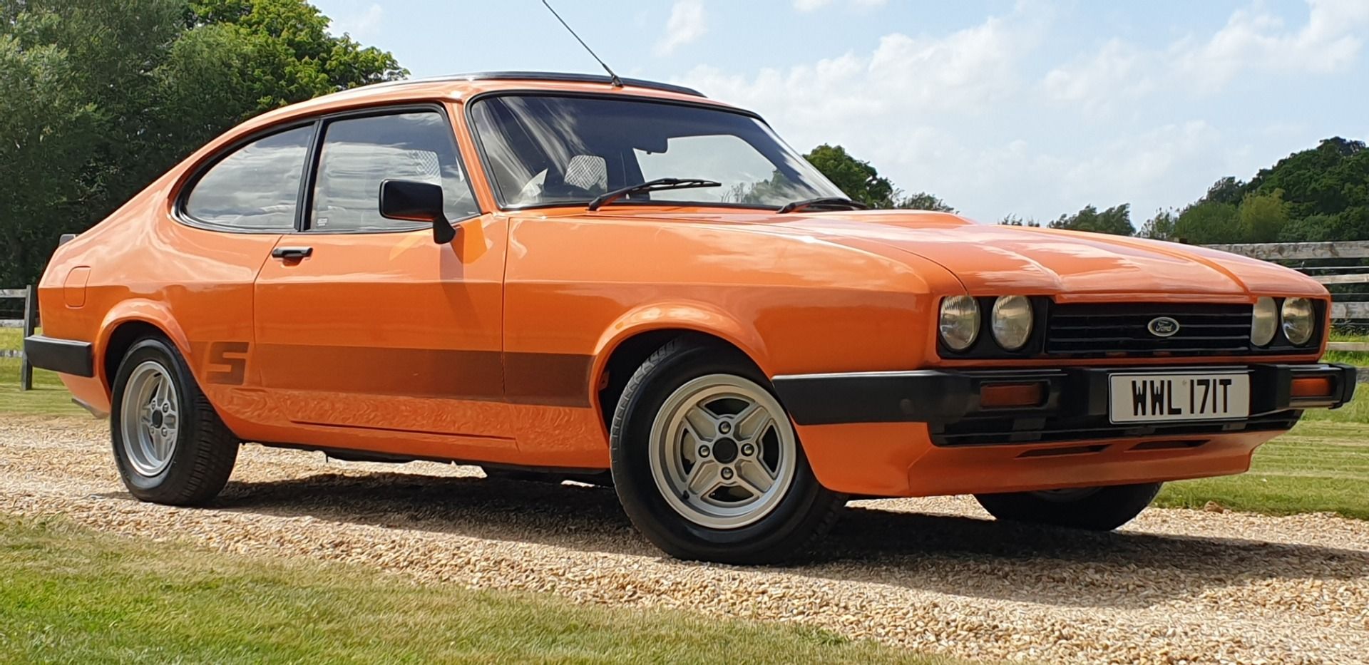 These Are Our 10 Favorite British Cars From The 1970s