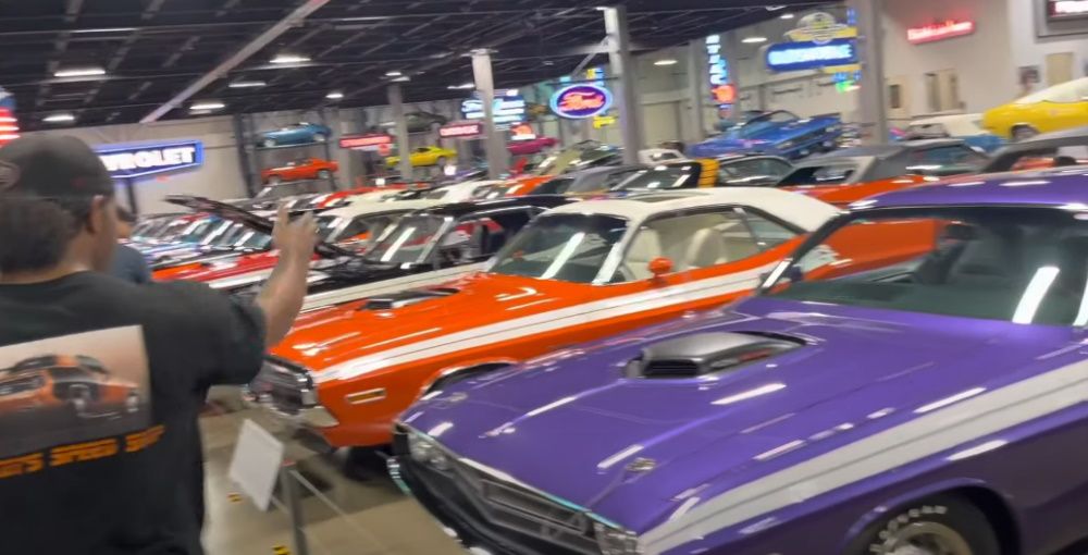 This Secret Oregon Museum Houses One Of The World’s Largest Muscle Car ...