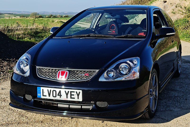 10 Hot Hatches That Were Absolute Game-Changers
