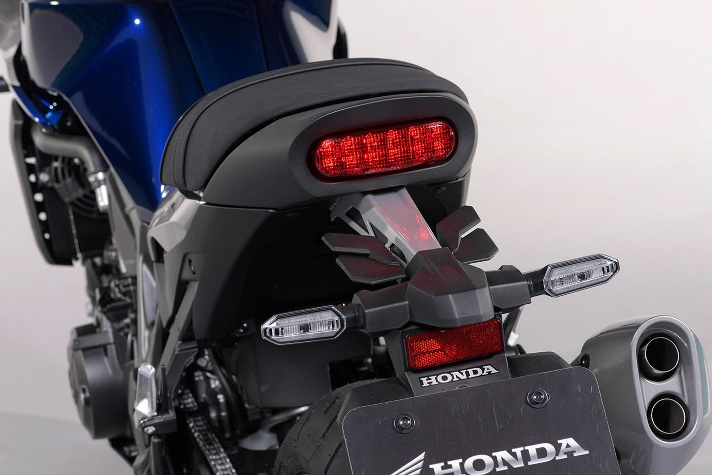 10 Things Every Motorcycle Enthusiast Should Know About The Honda Hawk ...