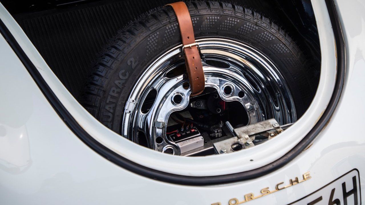 8 Things We Love About The Porsche 356 (2 Reasons Why We Wouldn't Buy One)
