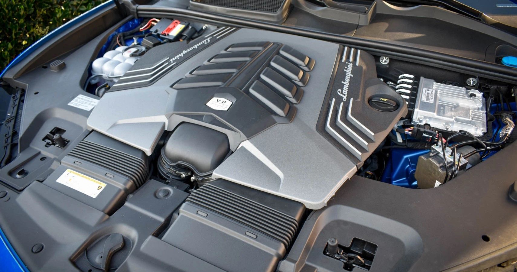 How The 715-HP Ferrari Purosangue Caught The Lamborghini Urus ...