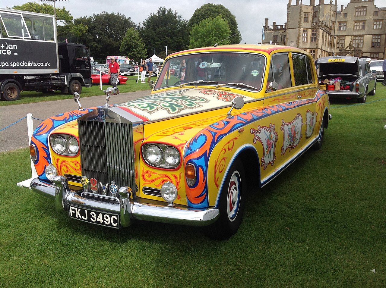 10 Of The Coolest 'Art Cars' Of The Motoring World