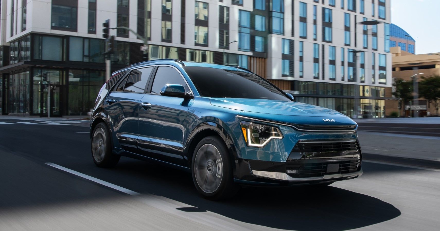 The 2023 Kia Niro Hybrid Is A Cool Affordable Hatchback That Looks Awesome