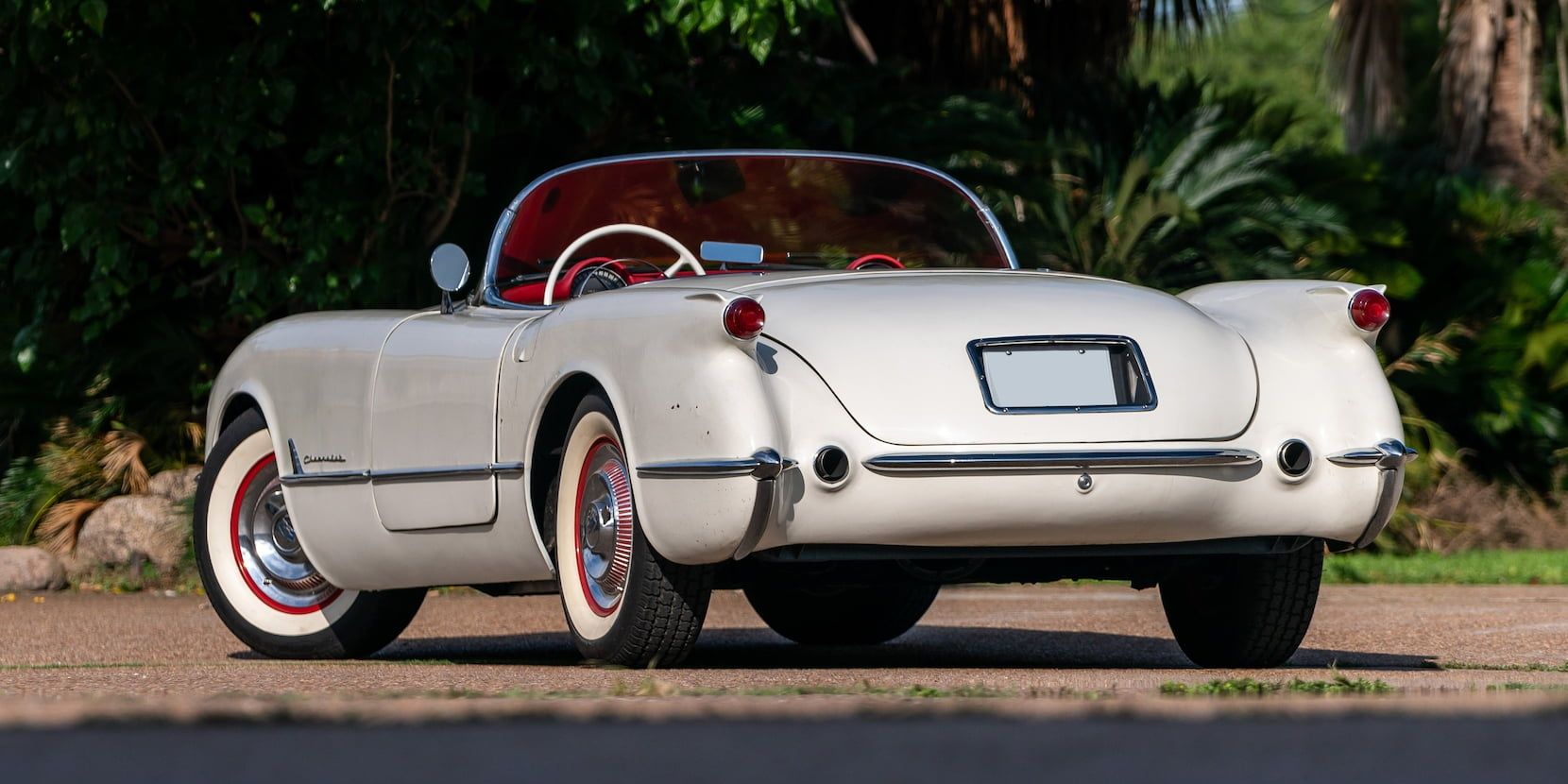 10 Corvettes That'll Soon Be Worth A Fortune