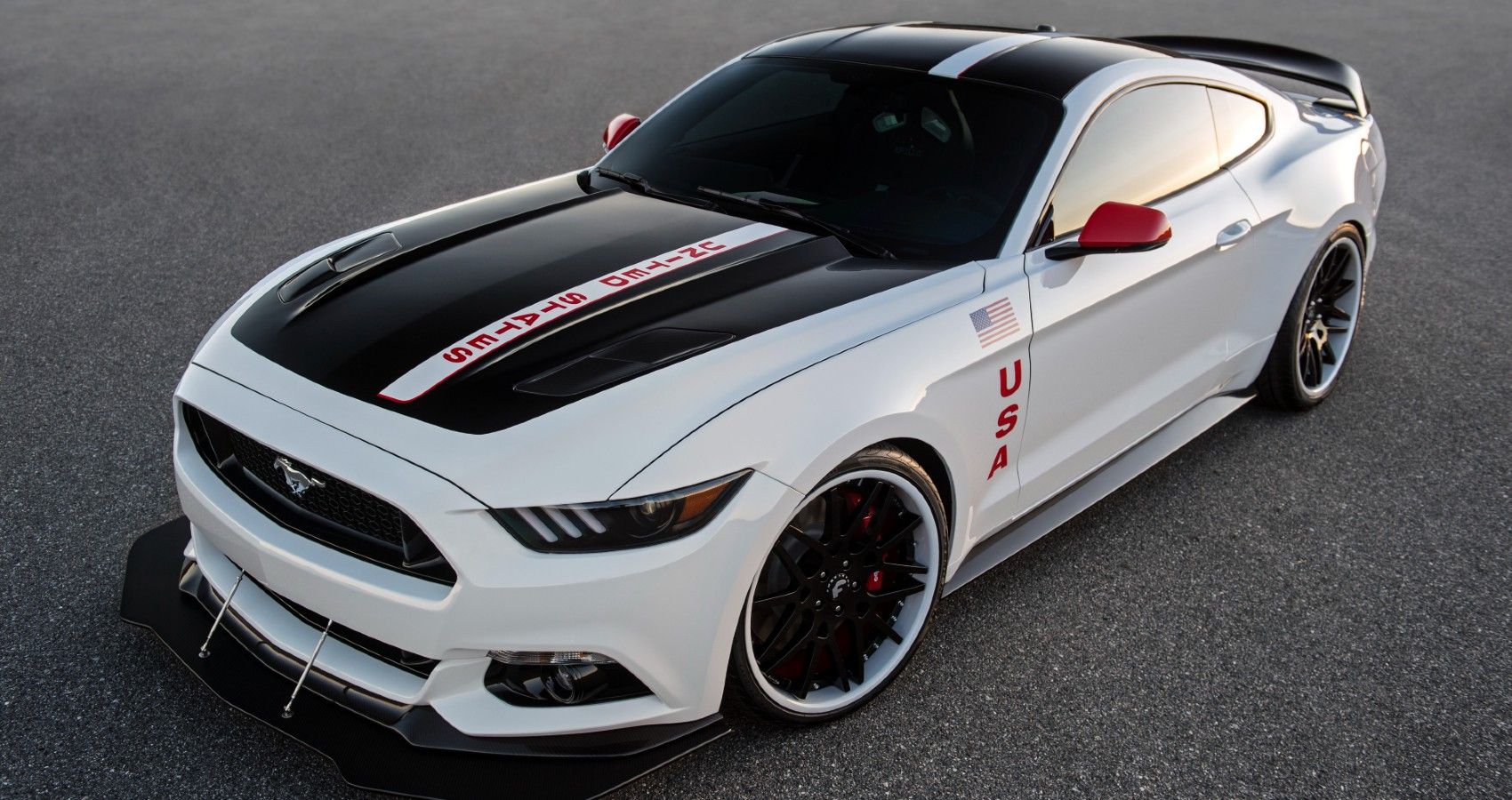 Take A Look At The Incredible 2015 Ford Mustang GT Apollo Edition