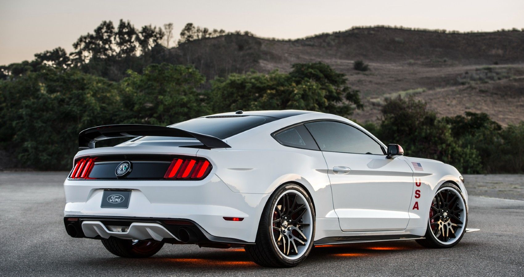 Take A Look At The Incredible 2015 Ford Mustang GT Apollo Edition