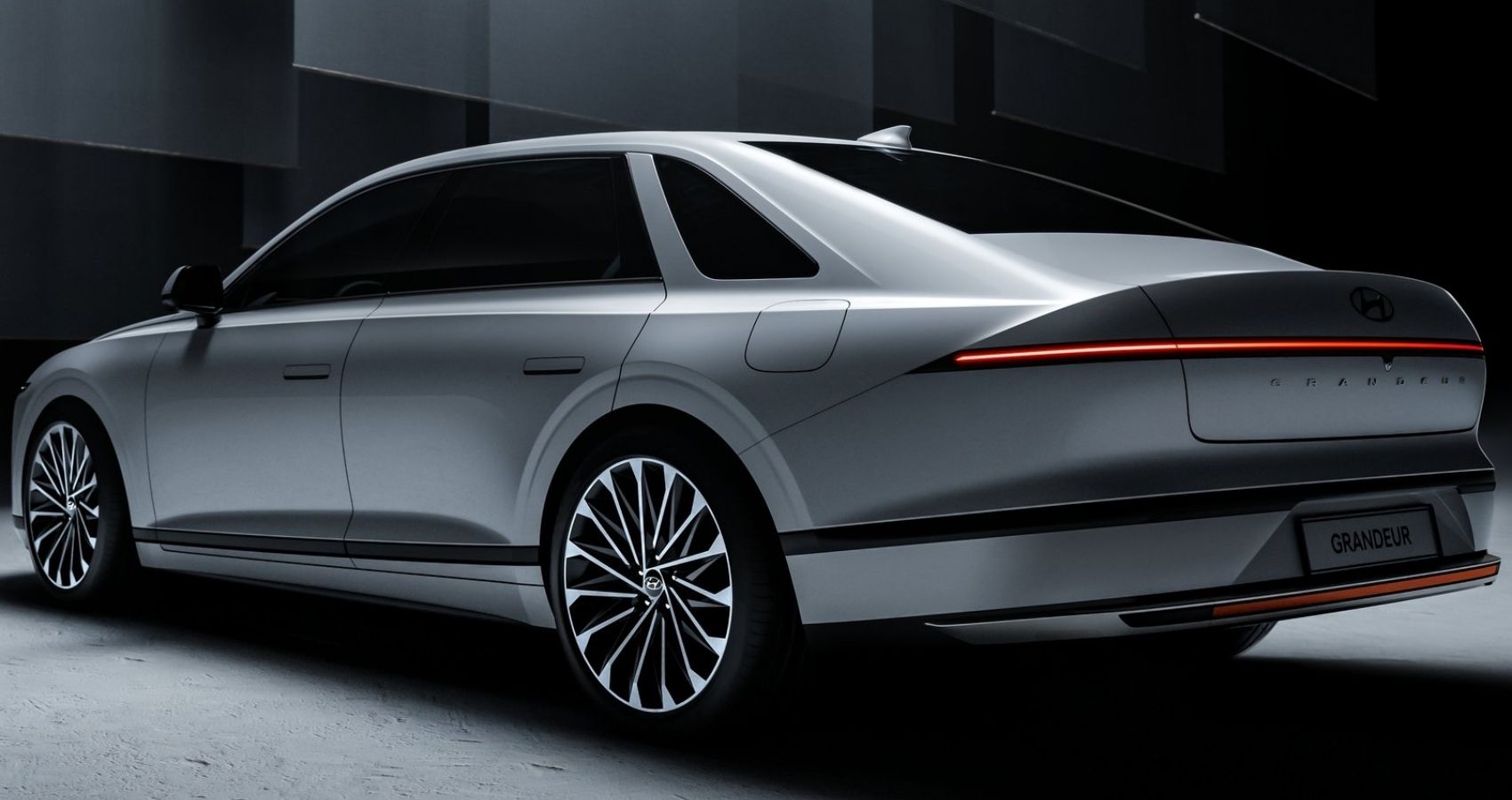 This Is Why We'd Rather Buy A Hyundai Grandeur Than A German Luxury Car