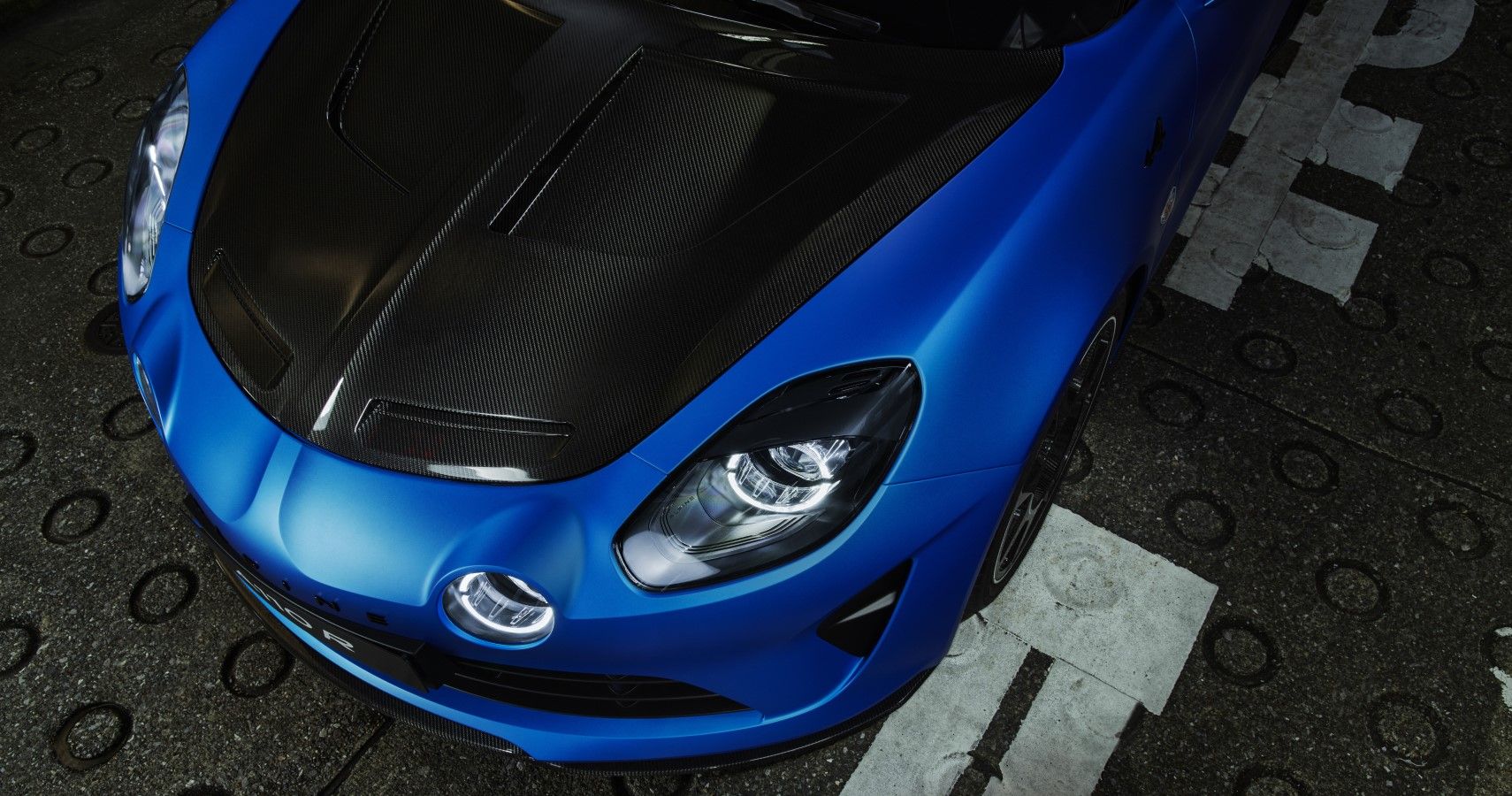 The 300 HP Alpine A110 R Is A Dream Sportscar That We Can't Have