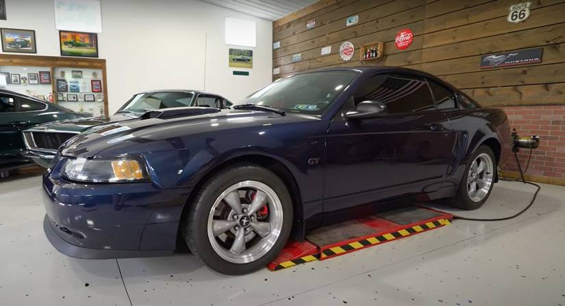 Check Out The 3 Generations Of Bullitt Ford Mustangs Owned By 1 Lucky ...