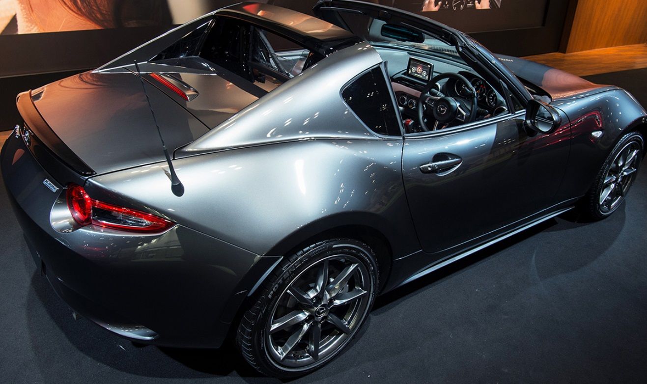 Here's How Mazda Has Made The MX-5 Miata Enjoyable For People With ...