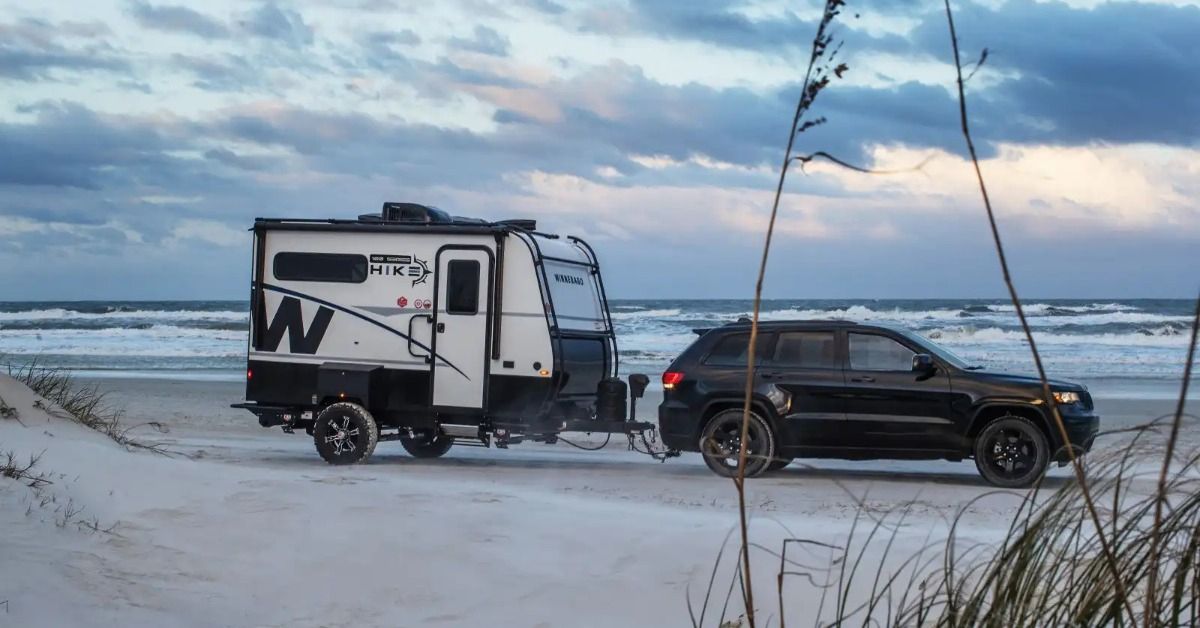 Here's What Makes The Winnebago Hike 100 One Of The Best Small Campers ...