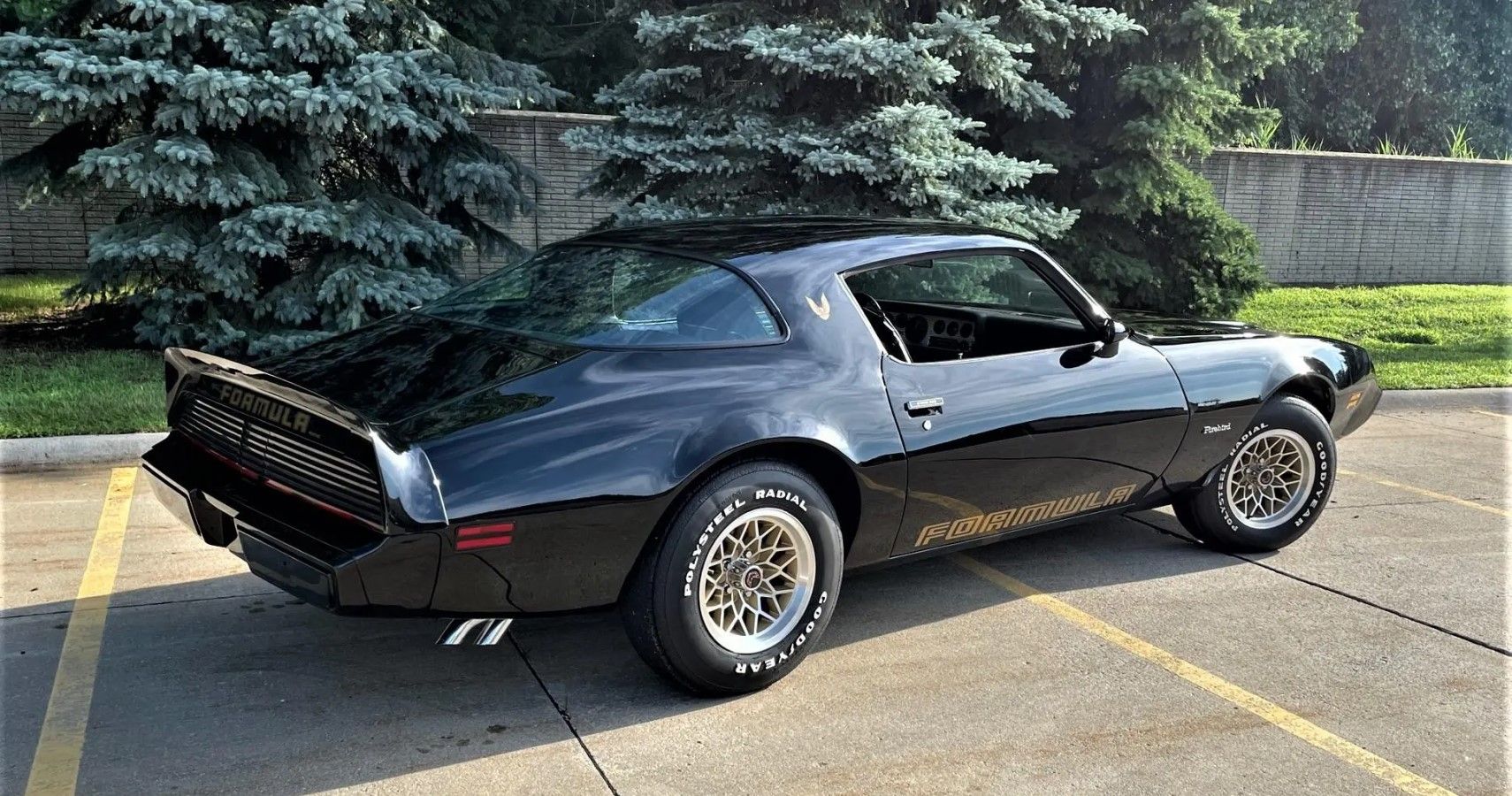 The Pontiac Firebird Formula 400 WS6 Is An Underrated 70s Muscle Car