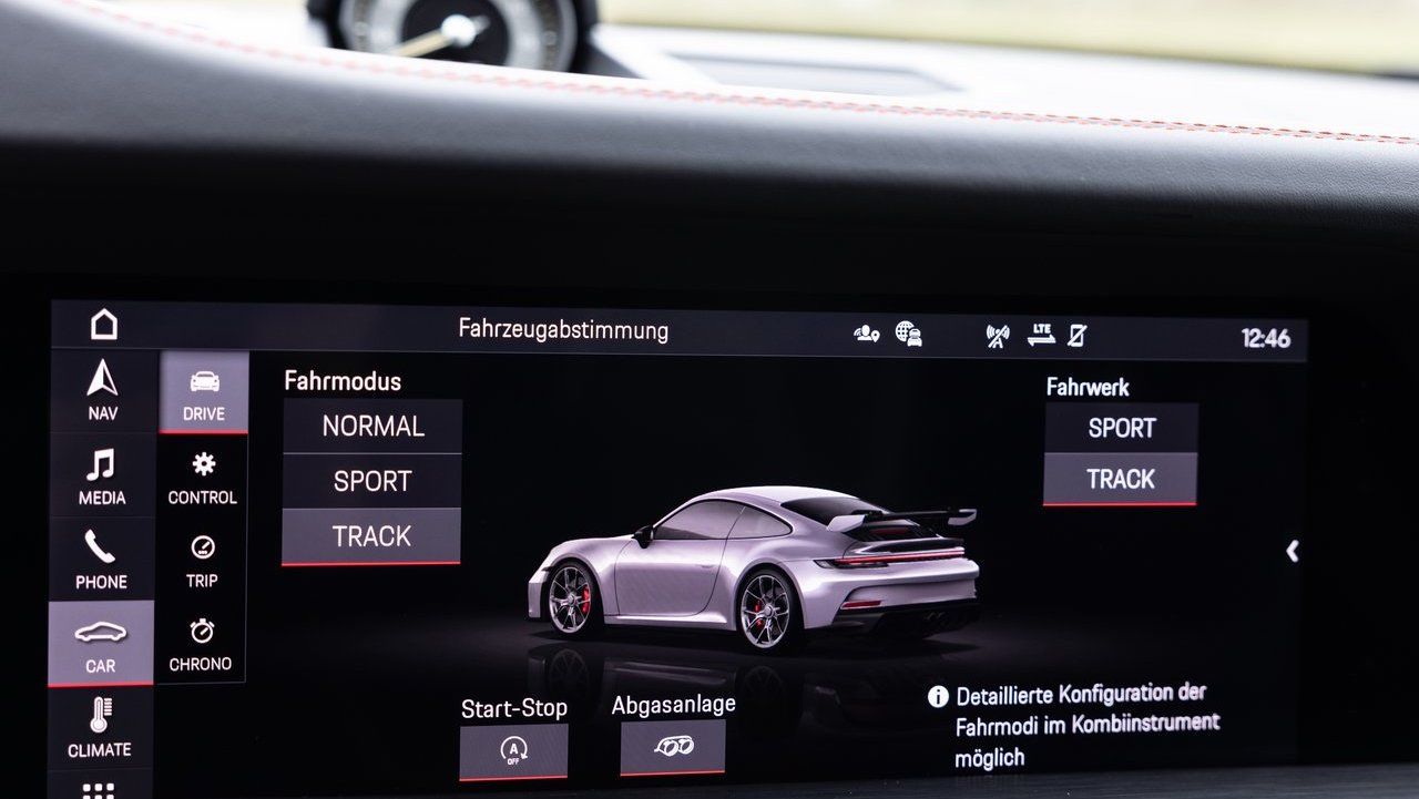 5 Reasons Why We Want The 2023 Chevy Corvette Z06 (5 Reasons Why We'd ...