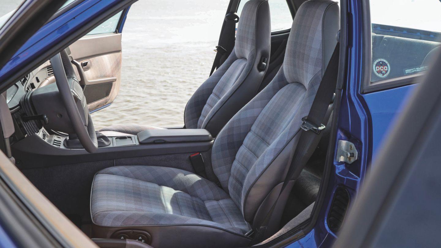 10 Things We Love About The Porsche 944 S2