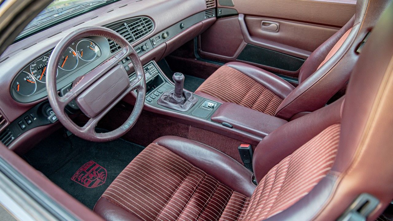 10 Things We Love About The Porsche 944 S2