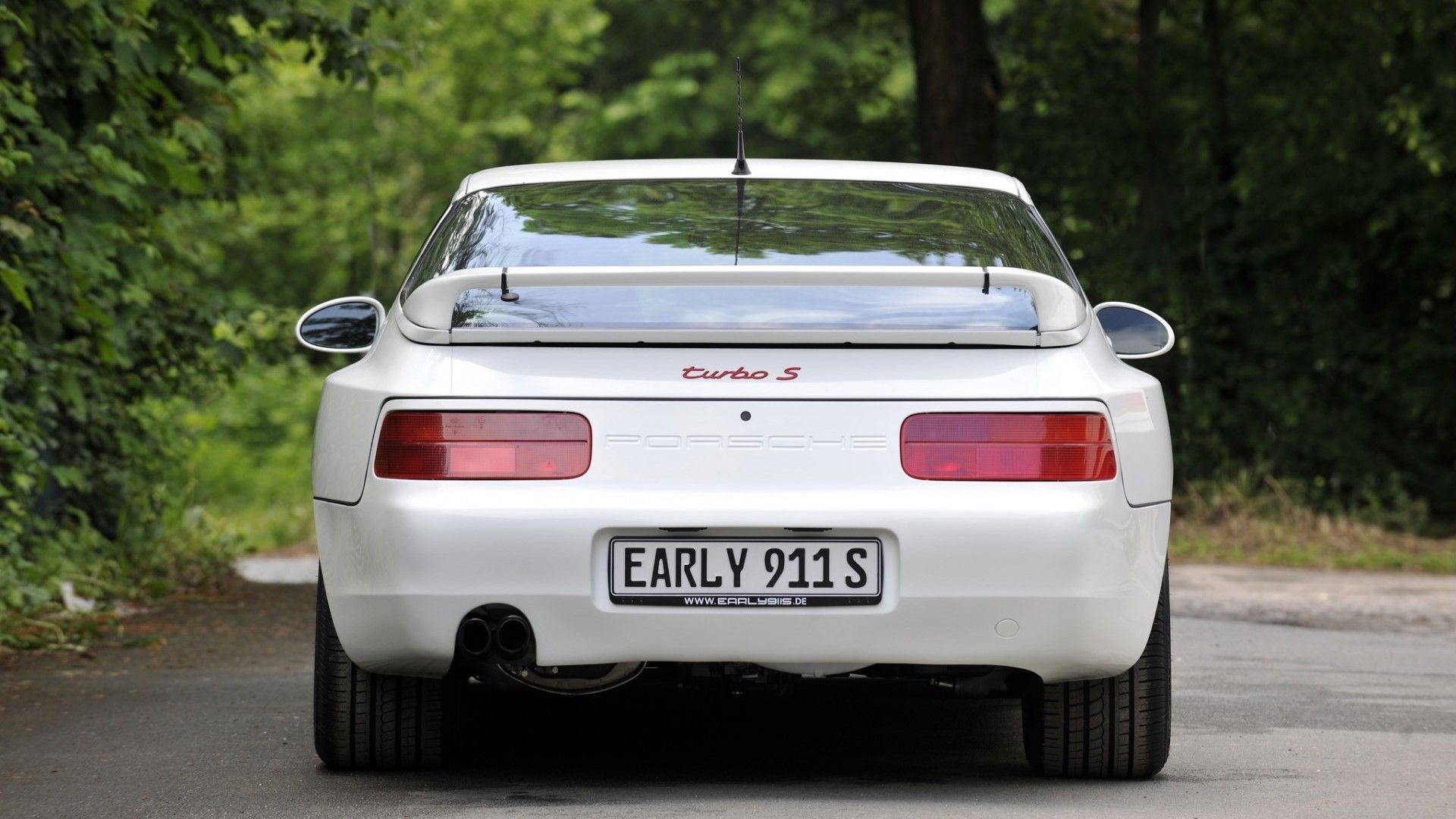 10 Things We Love About The Porsche 968 Turbo S