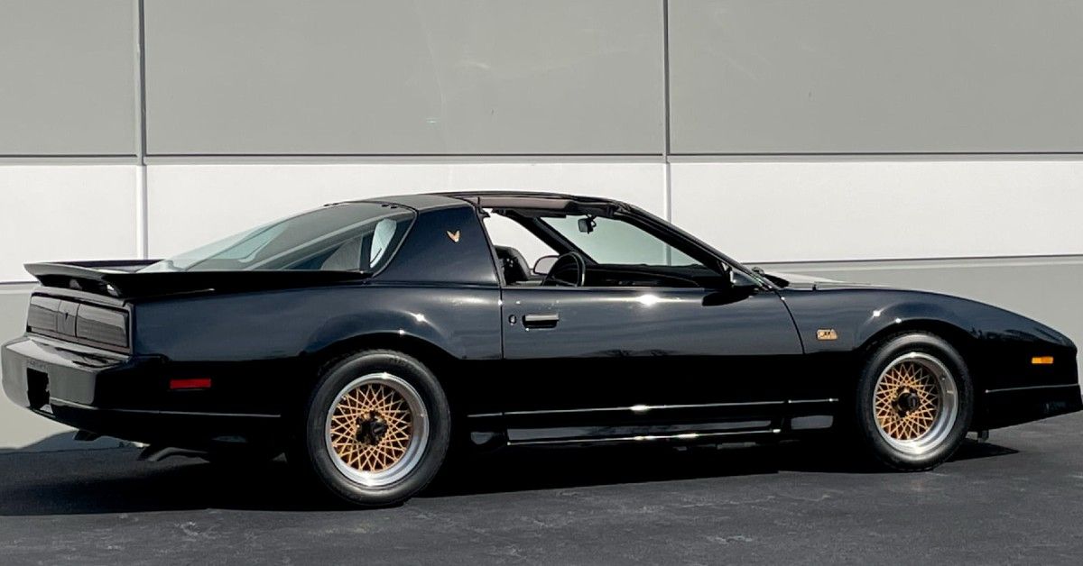Here's What Makes The 1989 Pontiac Firebird Trans Am A Cool And ...