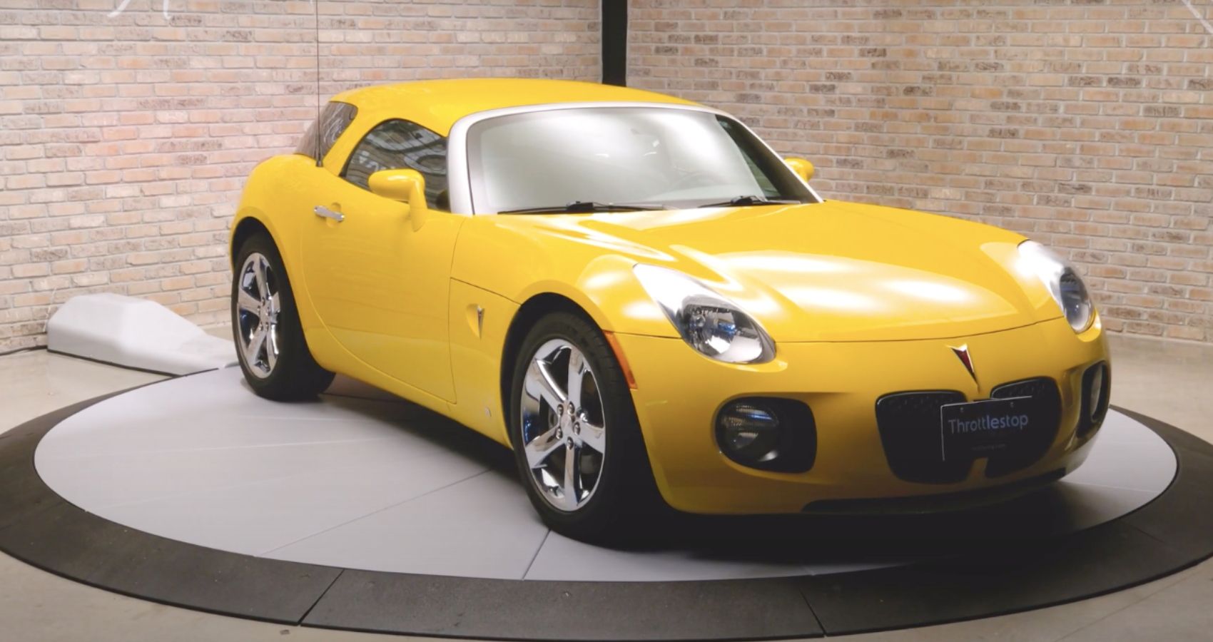 Pontiac Solstice GXP Nomad Is A Cool Shooting Brake That You Didn't Know Of