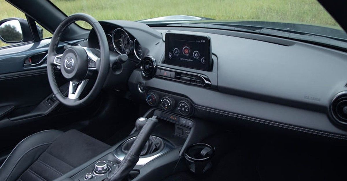 Here's Why The 2023 Mazda MX-5 Miata Is One Of The Best Sports Cars Today