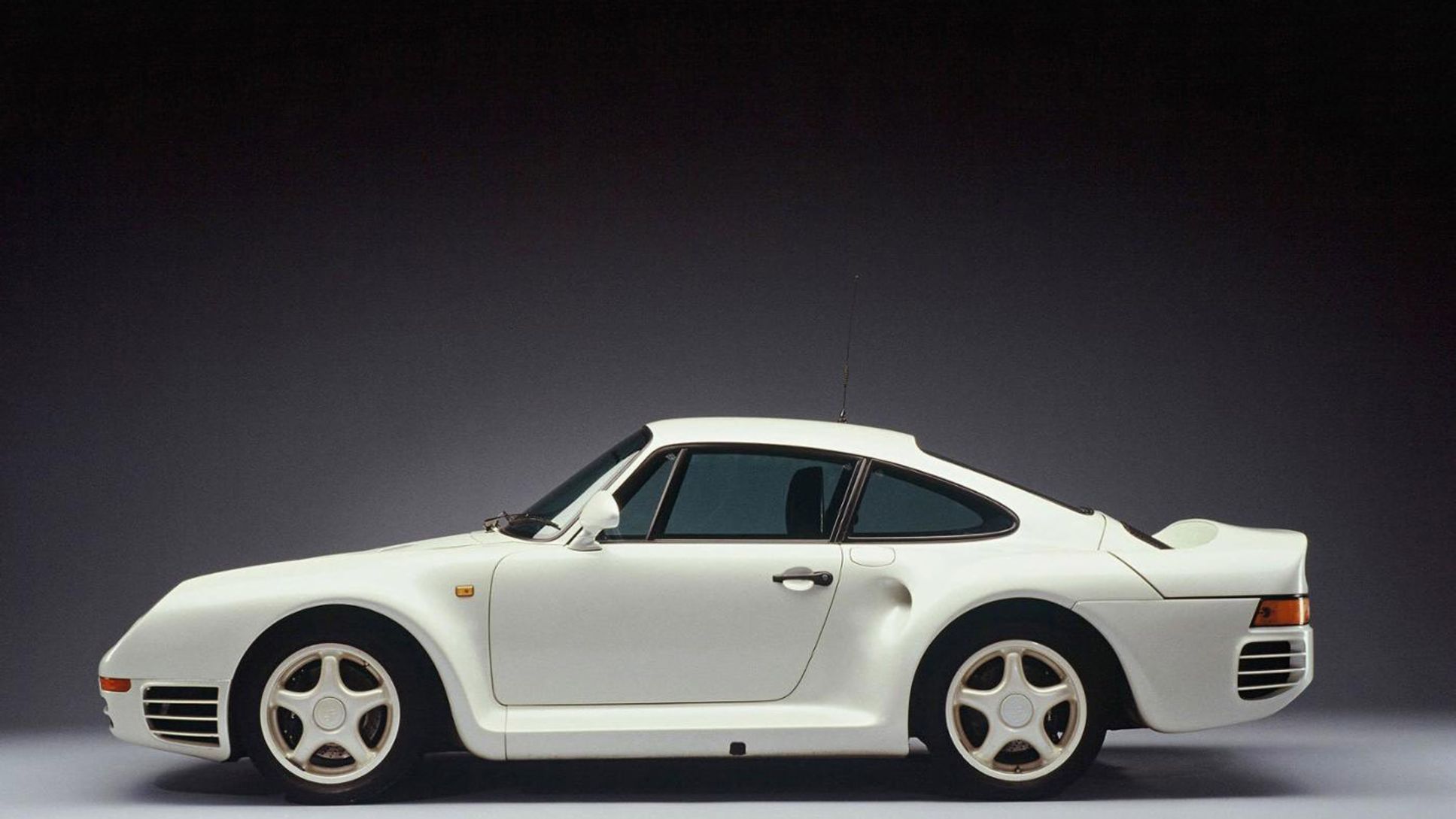These Are The 10 Most Beautiful Cars From The '80s