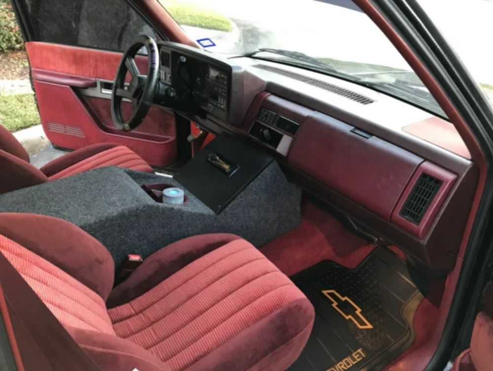 Here’s What Made The Chevy SS 454 Muscle Truck So Special