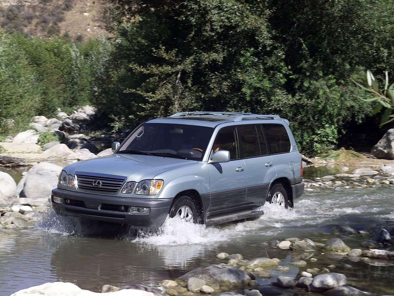 A Detailed Look Back At The 2002 Lexus LX 470