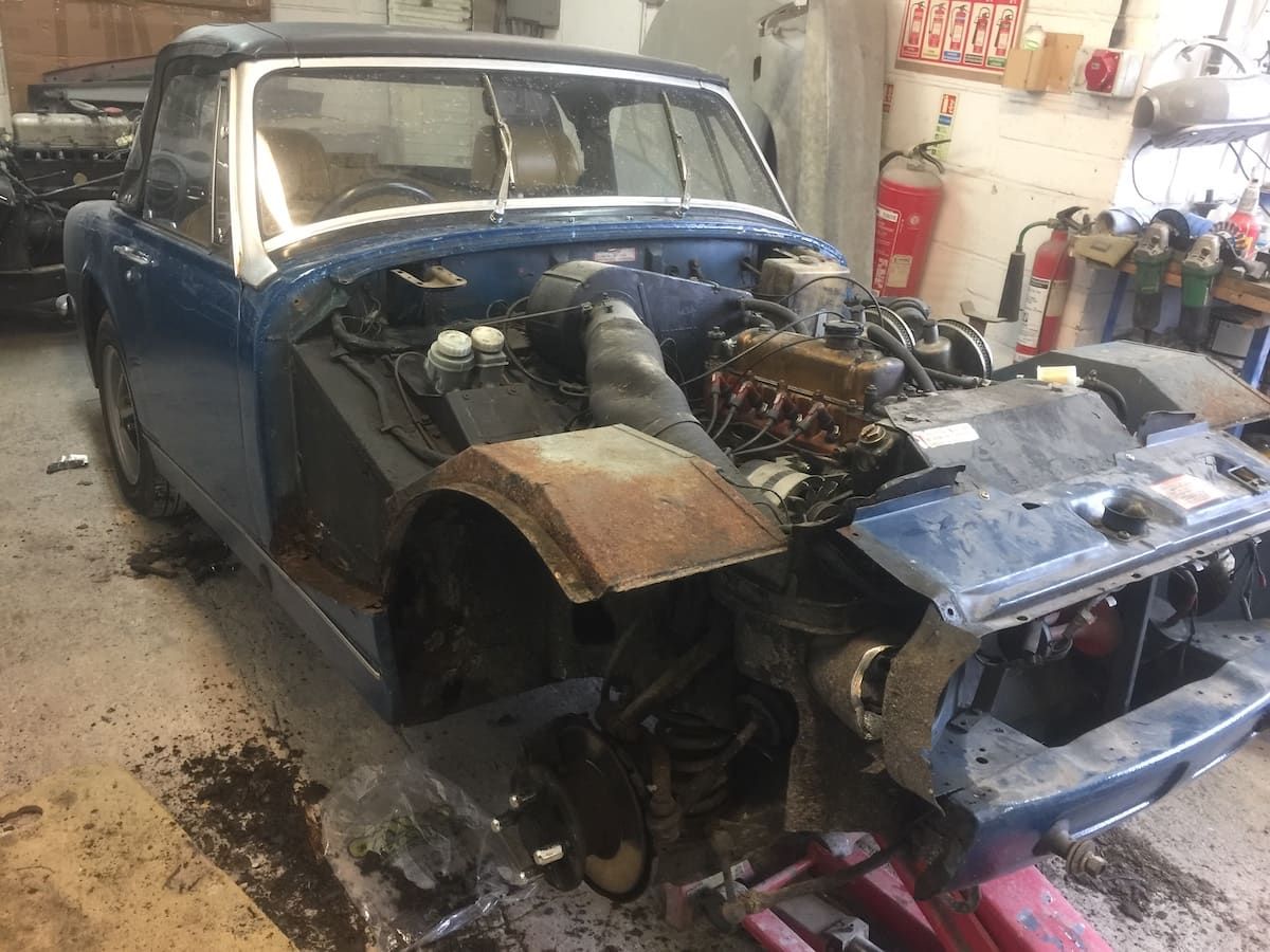 8 Things We Love About The MG Midget (2 Reasons Why We'd Never Buy One)