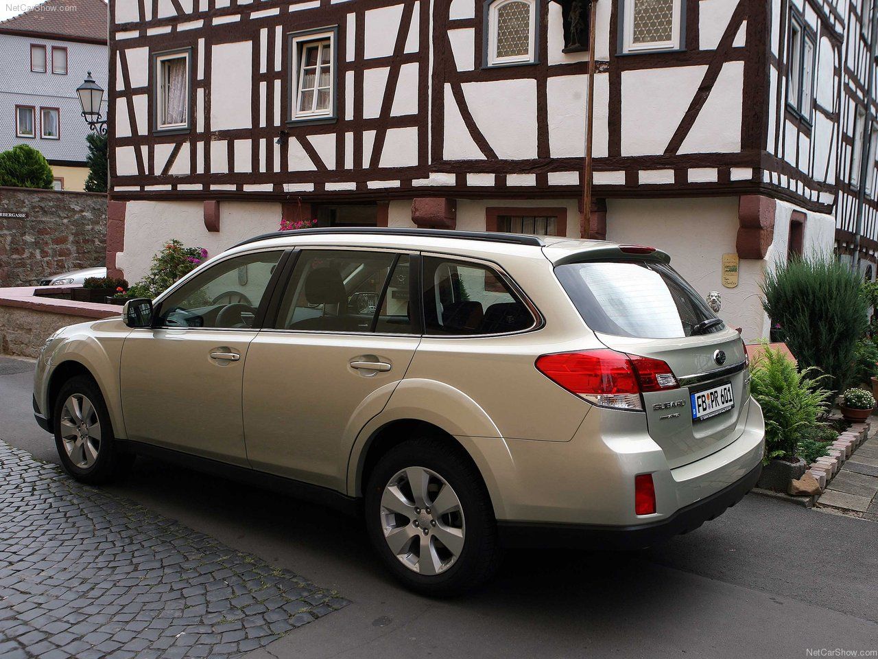 Here's What You Need To Know Before Buying A 2011 Subaru Outback