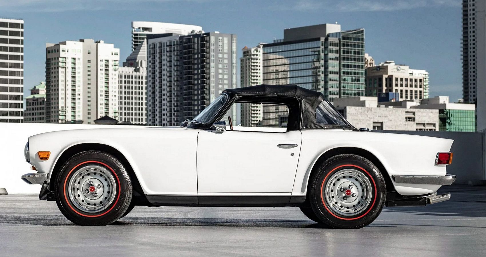 This Is Why The Triumph TR6 Is An Overlooked Classic Sports Car