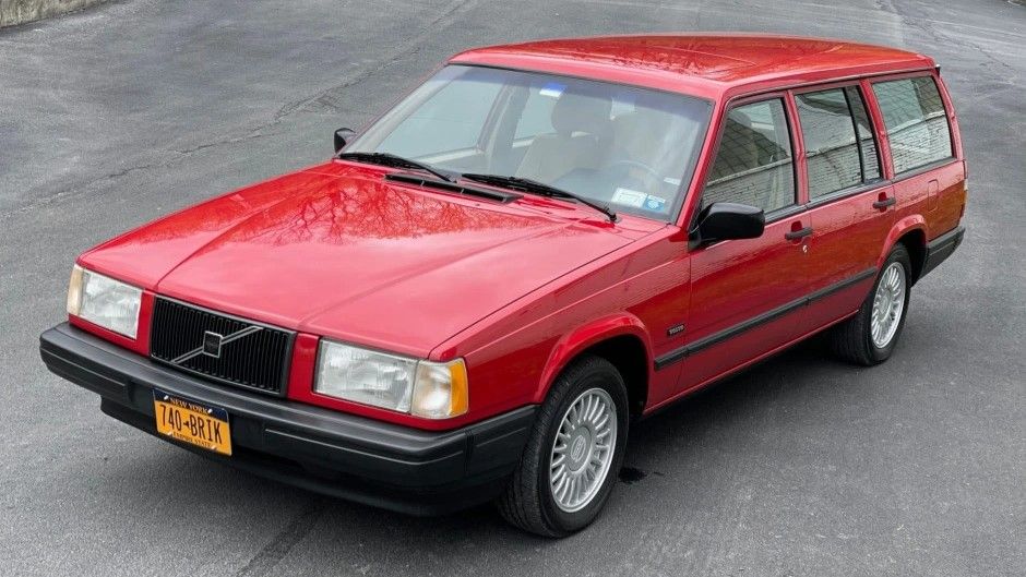 10 Pre-2000s Luxury Cars That Will Run Forever