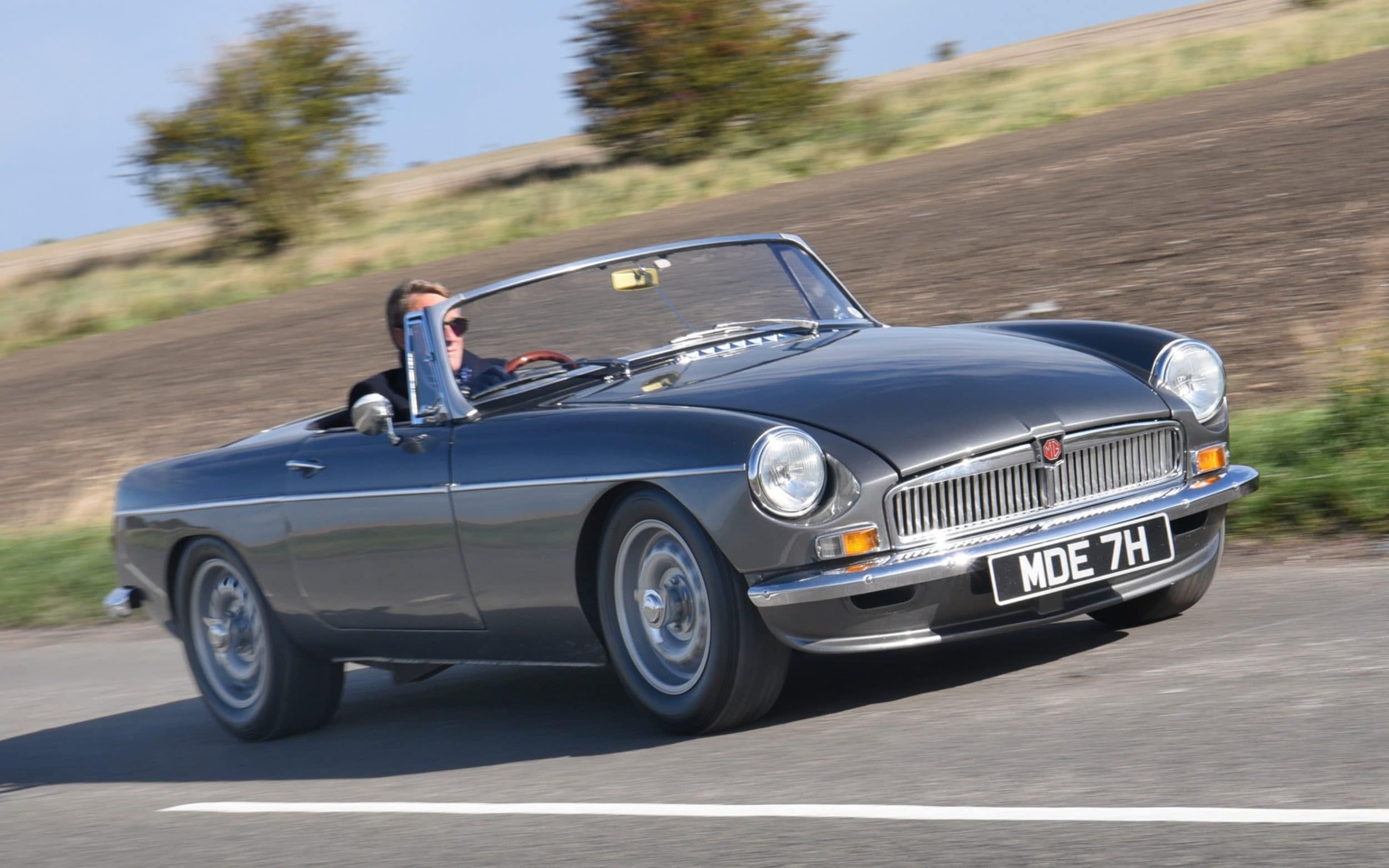 8 Things We Love About The MG Midget (2 Reasons Why We'd Never Buy One)