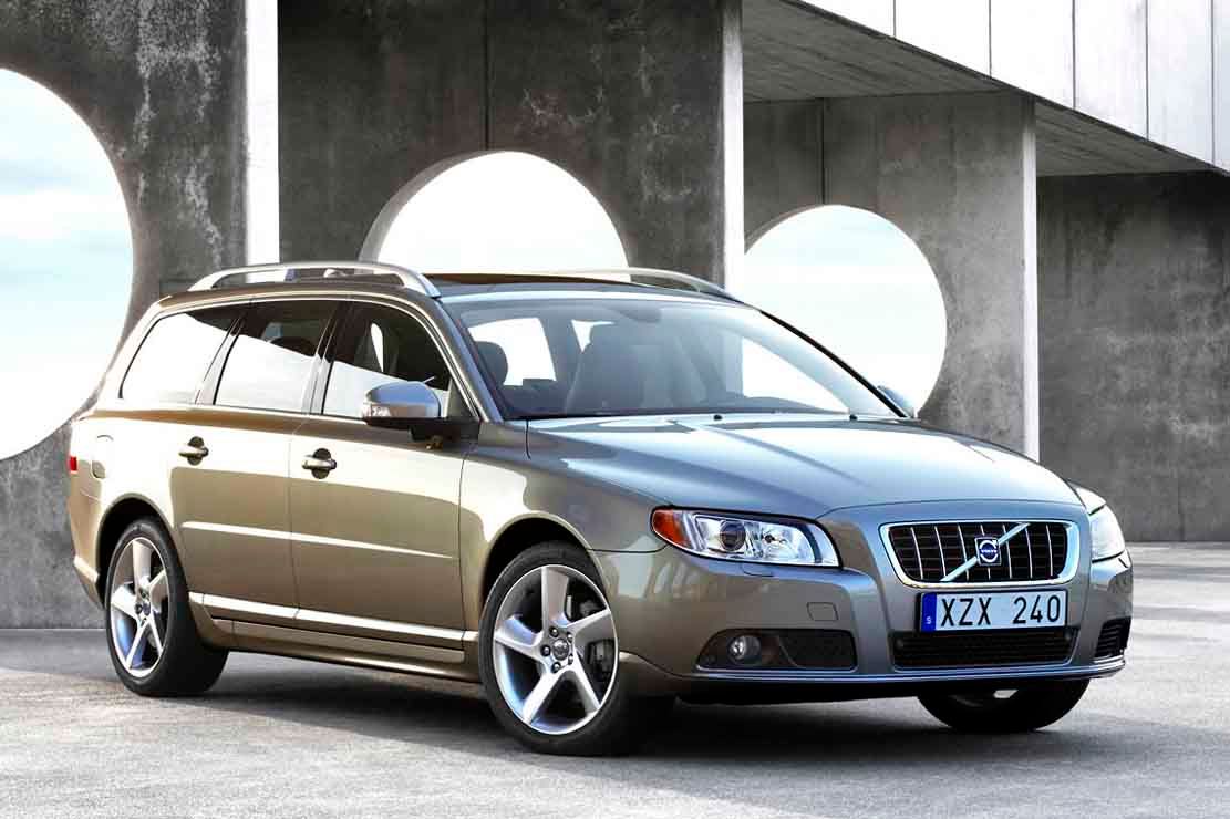 10 High-Performance Cars That Offer Incredible Value