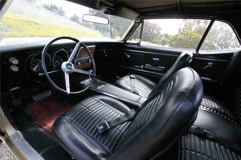 A Detailed Look Back At The 1967 Pontiac Firebird