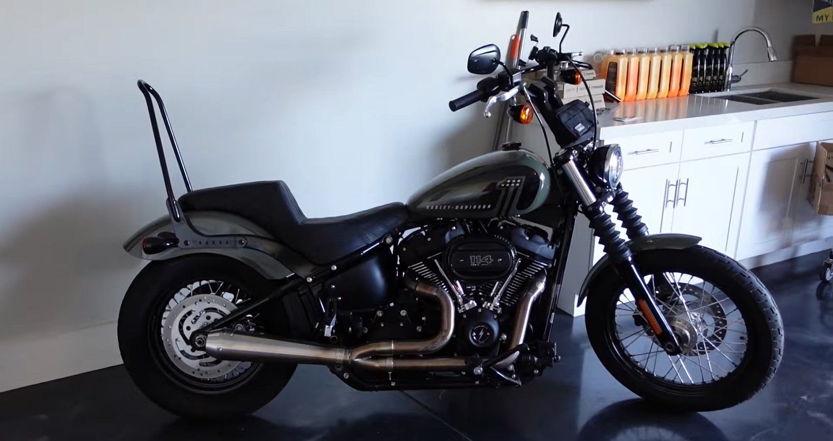 This Is How TJ Hunt Goes About Modifying His New Harley-Davidson Motorcycle