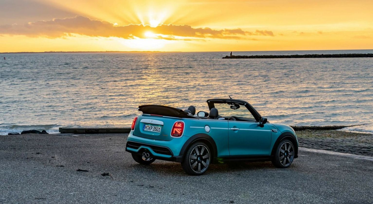 Mini Seaside Edition Celebrates 30 Years Of 'Convertible' Fun Mini Seaside Edition Celebrates 30 Years Of 'Convertible' Fun