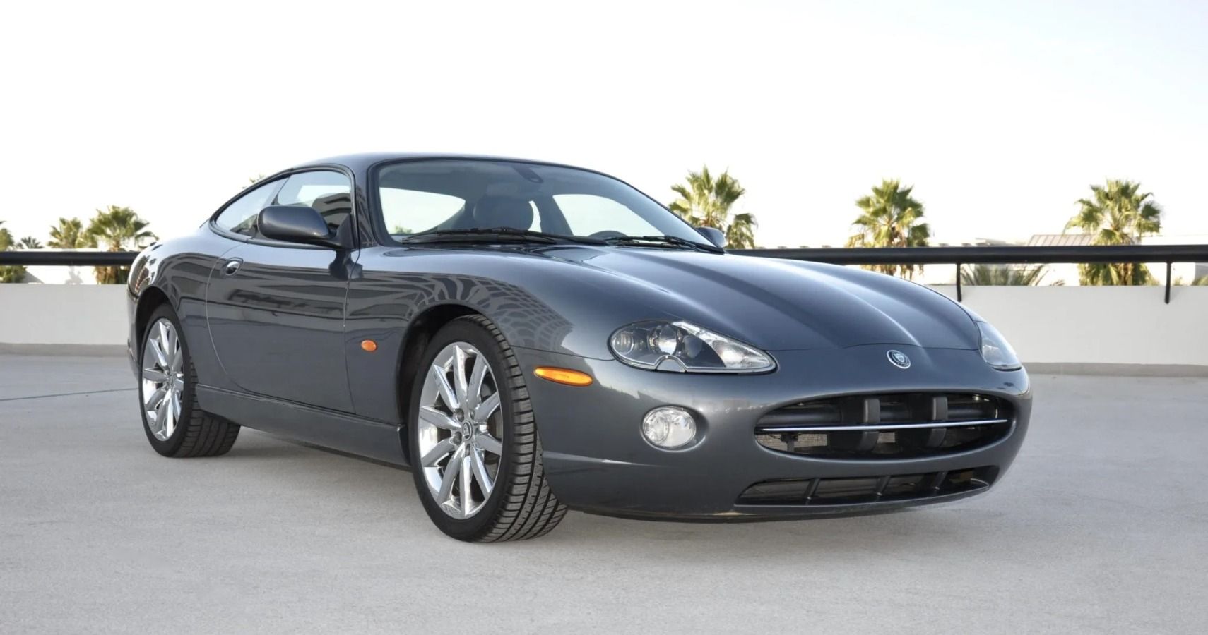 The Jaguar XK8 Is Perfect If You Want A V8-Powered GT Car