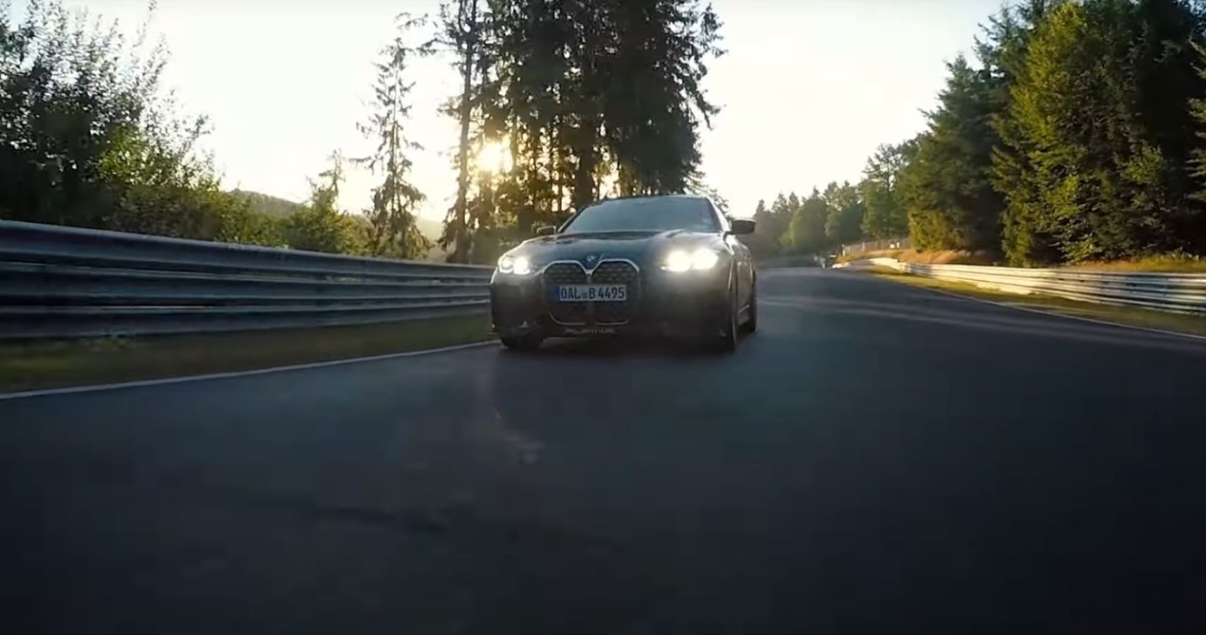 BMW Alpina B4 Gran Coupe Sets Impressive Nurburgring Lap Time